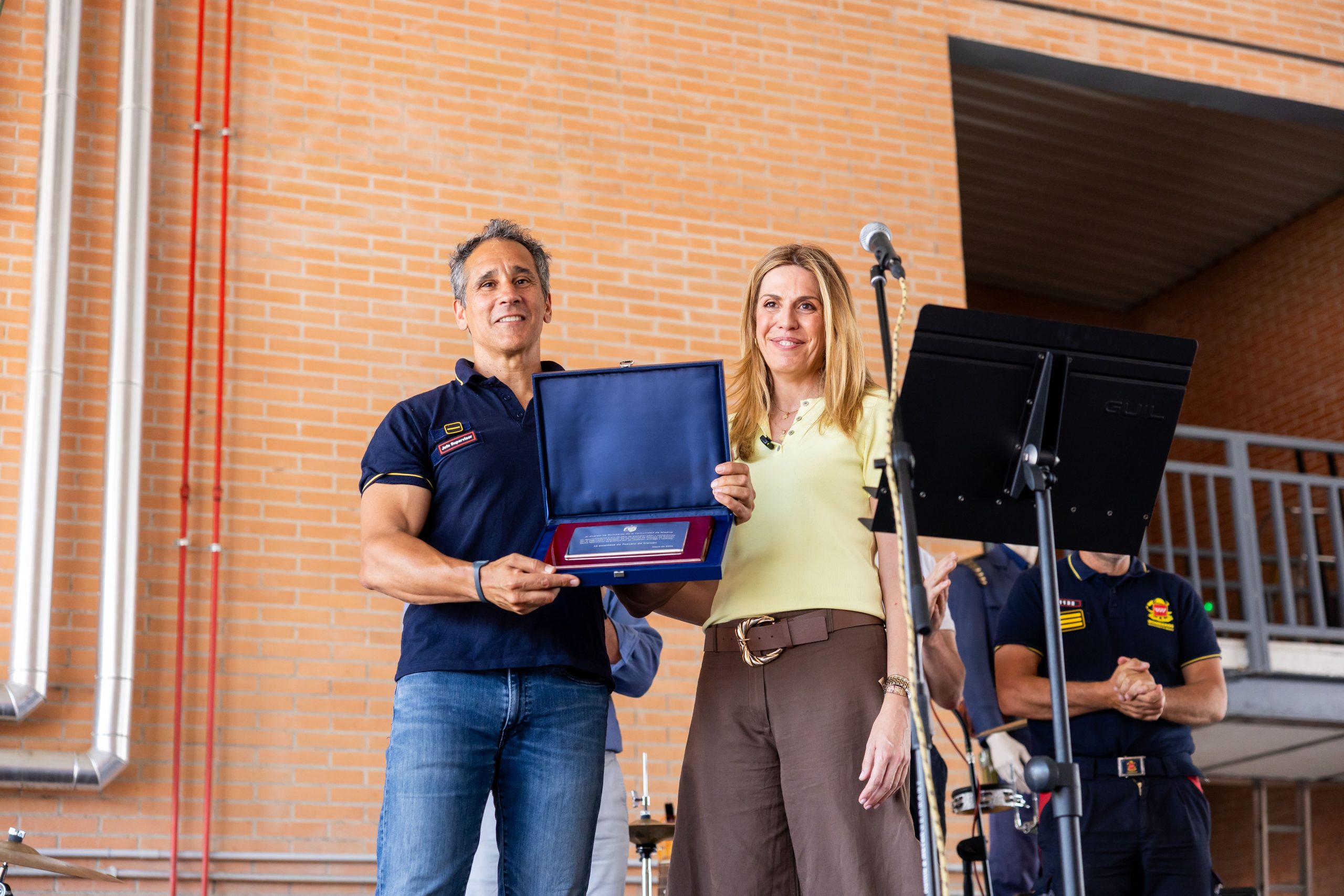 El Ayuntamiento reconoce la labor del Parque de Bomberos de Pozuelo en ...